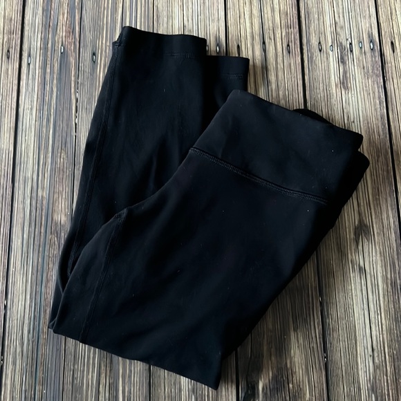 lululemon athletica | Pants & Jumpsuits | Lululemon Black Midrise Crop ...